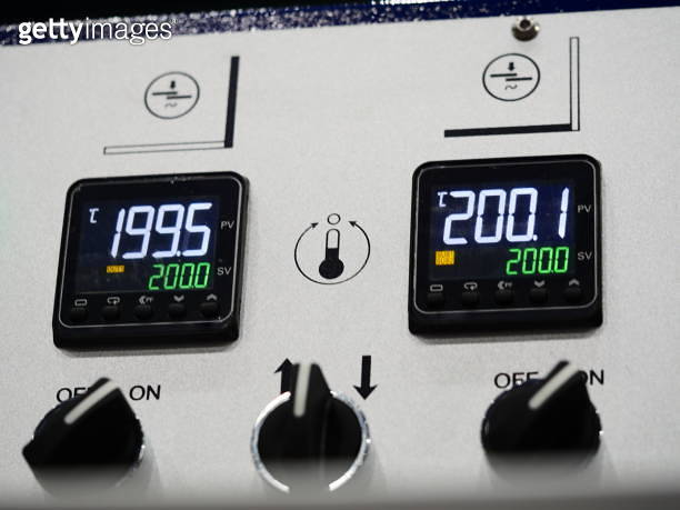 Electrical Control temp Board 이미지 (1134712665) - 게티이미지뱅크