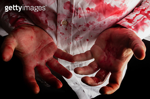 Bloody murderer hand palms. (1185323393) - 게티이미지뱅크