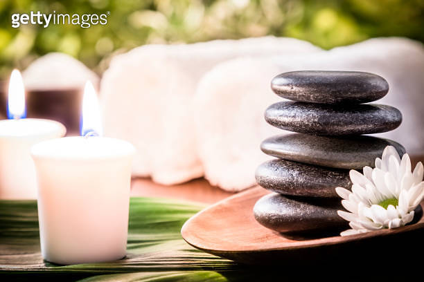 Stack of hot stones for a spa therapy 이미지 (1249343652) - 게티이미지뱅크