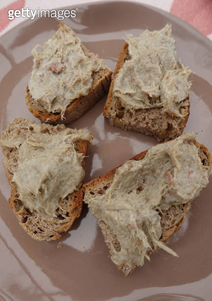 Pork rillettes on toast Self service buffet (1250169222) - 게티이미지뱅크