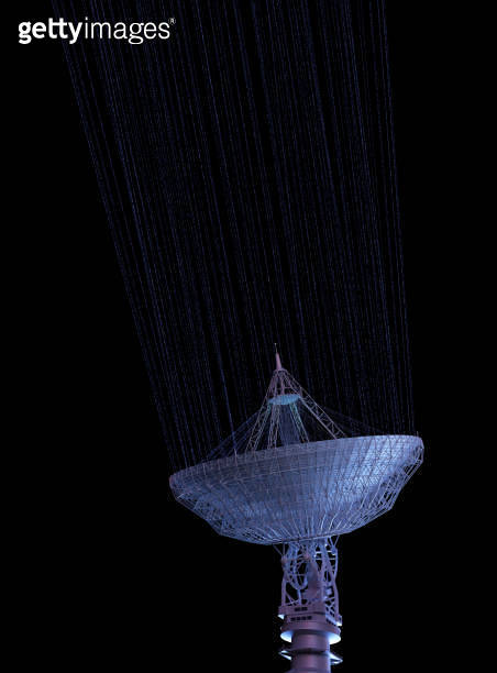 Giant Satellite Dishe Radio Signal Clipping Path 이미지 (1227592955) - 게티이미지뱅크
