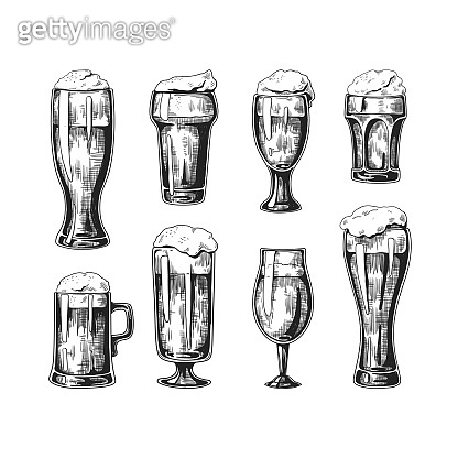 Hand drawn beer glasses. Vintage ink drawing of pub glasses with beer ...