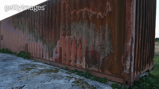 old rusty container. Abandoned cargo container 이미지 (1282332230) - 게티이미지뱅크
