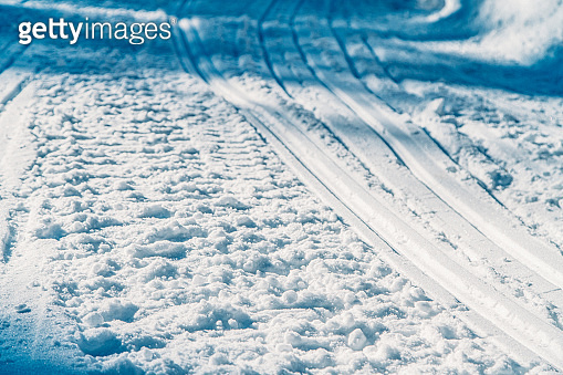Fresh Snowmobile Trail Tracks in the Snow on the Path 이미지 (1203883714 ...