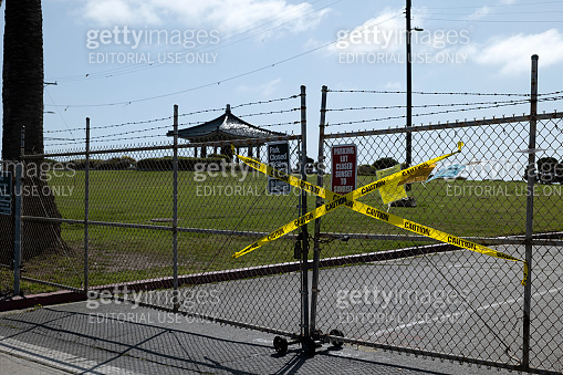 Gates close the Korean Bell of Friendship to tourists during ...
