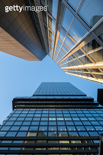 View to the top of high-rise buildings in Frankfurt 이미지 (1267726850 ...
