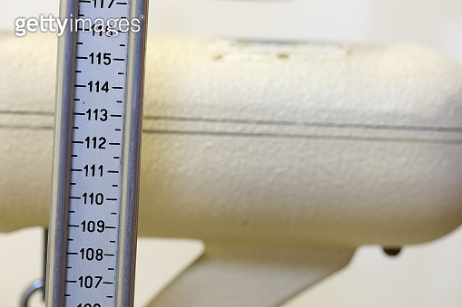 graduated rod to measure the height of children during the medic 이미지 ...