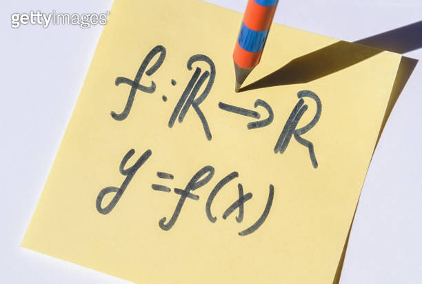 Math Function Definition 이미지 1227236555 게티이미지뱅크