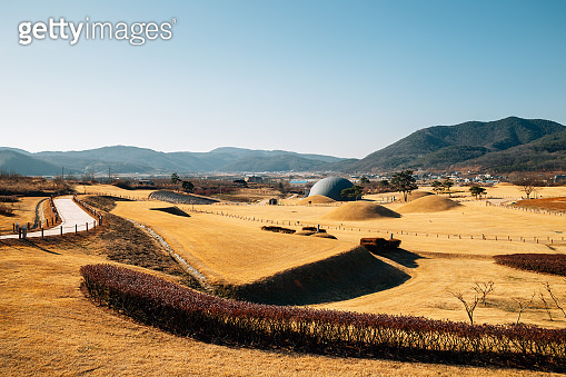 Jomunguk Historical Site, Royal Tomb of King Gyeongdeok, ancient ruins ...