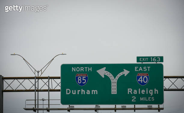 Raleigh/Durham NC, Highway Signs 이미지 (1204933252) - 게티이미지뱅크