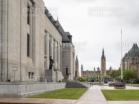 The Supreme Court of Canada building with the Centre Block of ...