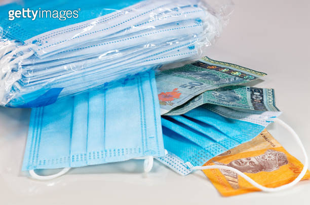 Malaysian Ringgit and Face Masks 이미지 (1222790551) - 게티이미지뱅크