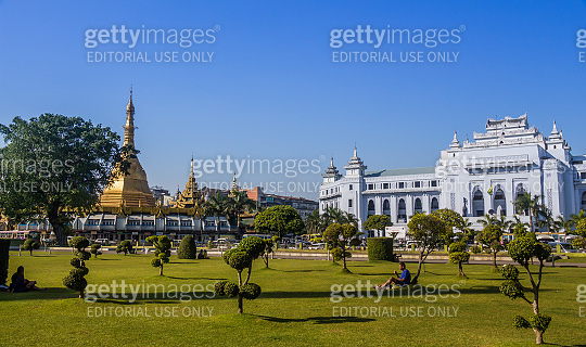 Mahabandula Park, next to the Sule Pagoda and City Hall in central ...