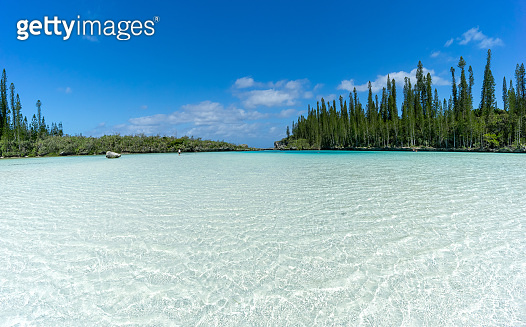 beautiful seascape of natural swimming pool of Oro Bay, Isle of Pines ...