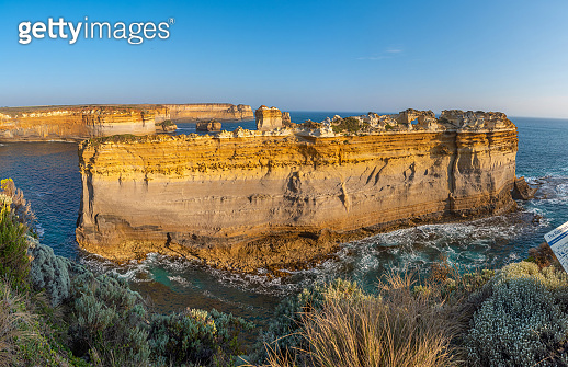 Razorback rock formation at Port Campbell national park in Australia ...
