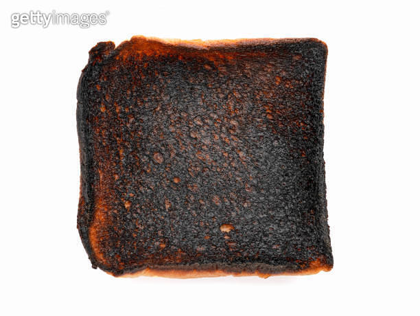 Burnt toast bread slice isolated on white background. 이미지 (1205878254 ...