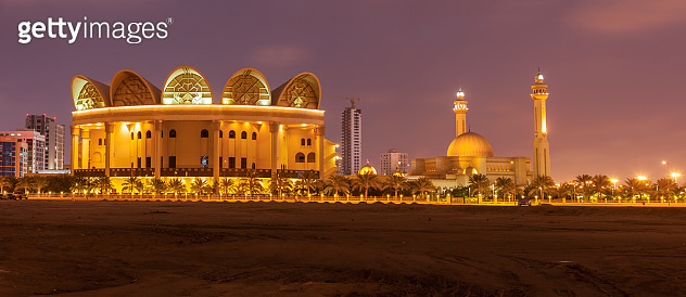 Bahrain National Library and Al Fateh Grand Mosque in Manama ...