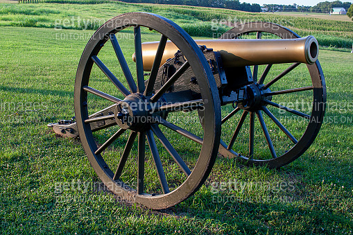 a civil war era Howitzer M1841 12 pounder field cannon (1264482365 ...