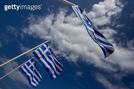 Greek Flags on Ornos Beach in Mykonos, Greece (1223811093) - 게티이미지뱅크