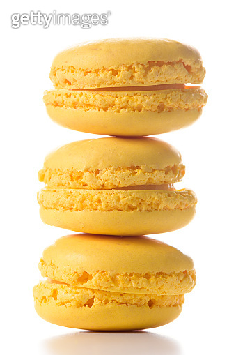 Three macaroons standing on top of each other (1266691642) - 게티이미지뱅크