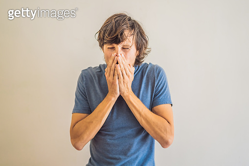 Comparison between wrong and right way to sneeze to prevent virus ...