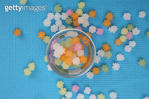 Japanese confectionery of the prill form with a projection 이미지 ...