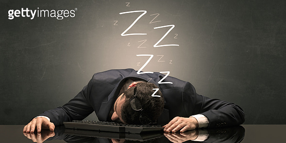 Businessman fell asleep at the office on his keyboard 이미지 (1252634683 ...