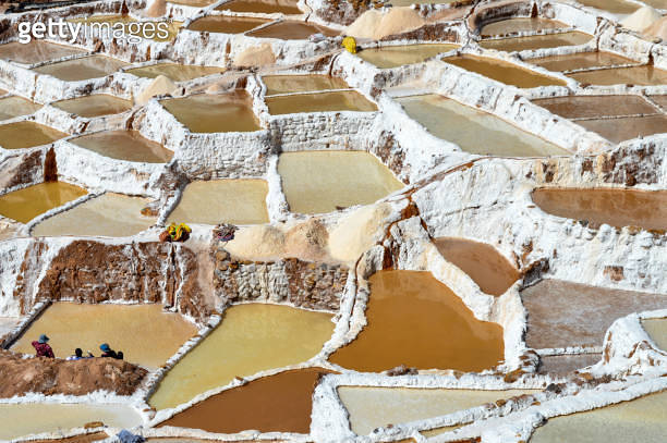 Salt farm pools in Peru 이미지 (1253352024) - 게티이미지뱅크