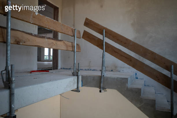 temporary stair railing is built on a construction site 이미지 (1252839331 ...