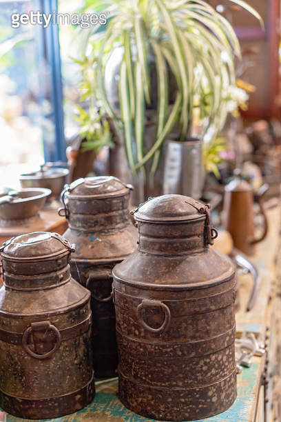 Vintage Milk Pails 이미지 (1252839318) - 게티이미지뱅크