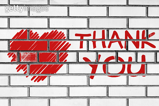 thank you phrase and red heart painted on bricks wall 이미지 (1222143539 ...