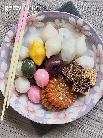 Korean food Songpyeon, half-moon-shaped rice cake, Sweet Rice Puffs ...