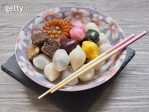 Korean food Songpyeon, half-moon-shaped rice cake, Sweet Rice Puffs ...