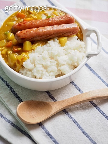 Asian food sausage curry rice 이미지 (1264012878) - 게티이미지뱅크