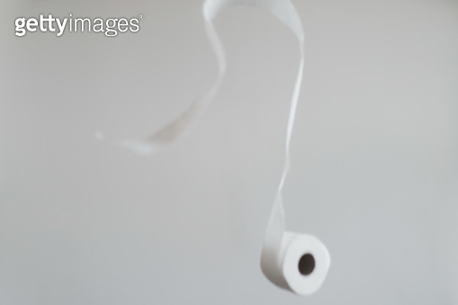 artistic concept shot of flying toilet paper roll 이미지 (1218011444) - 게티 ...
