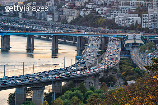 Autumn scenery of the Han River in Seoul, South Korea in 2020. 이미지 ...