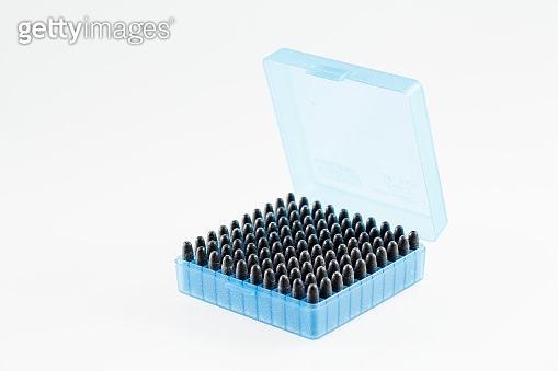 Hunting cartridges in a plastic box. Bullet storage box. 이미지 ...