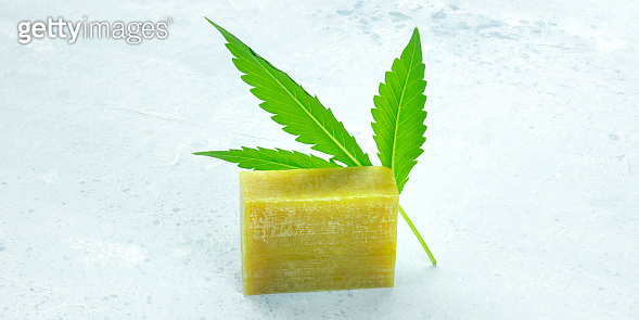 Cannabis soap bar panorama, with a cannabis leaf and copy space 이미지 ...