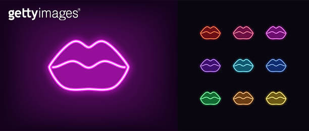 Purple neon lips icon. Glowing neon woman lips sign, girl mouth 이미지 ...