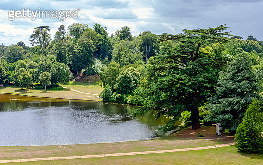 Panorama of Claremont lake in Esher, Surrey, United Kingdom 이미지 ...