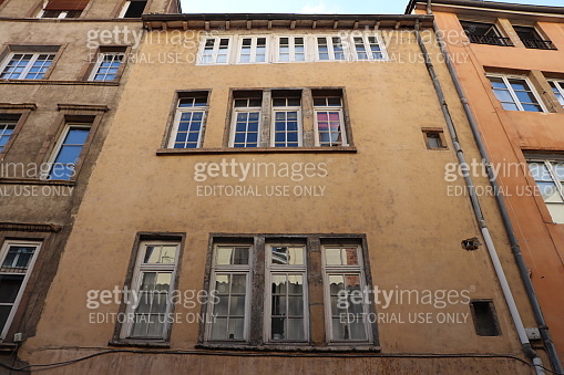 Facades of traditional buildings in old Lyon 이미지 (1251191935) - 게티이미지뱅크
