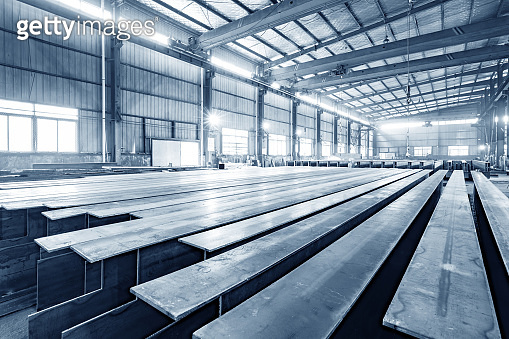 Steel factory floor, stacked with a lot of steel (1263116905) - 게티이미지뱅크