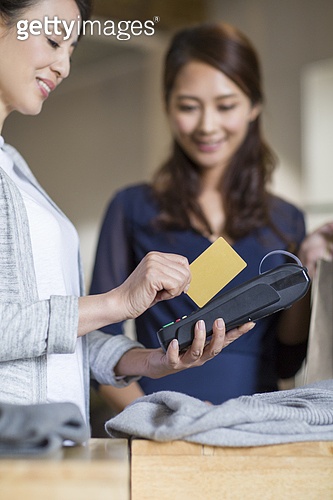 Credit card payment 이미지 (a10790501) - 게티이미지뱅크