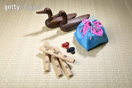 Traditional Korean board game 이미지 (a10905753) - 게티이미지뱅크