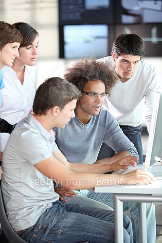 Group of young people in training course 이미지 (a11088858) - 게티이미지뱅크