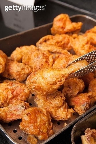 후라이드치킨 이미지 (a11201055) - 게티이미지뱅크