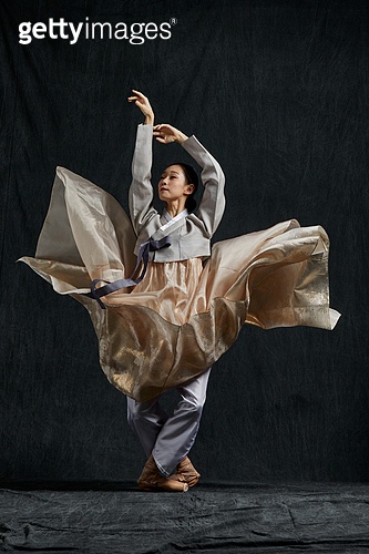 한복, 한국문화, 전통문화, 한국인, 여성 (성별), 우아 (컨셉), 춤 (물리적활동), 댄서 (공연자), 한국무용 (한국문화 ...