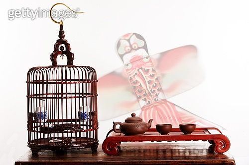 Tea set bird cage 이미지 (vs12398309) - 게티이미지뱅크