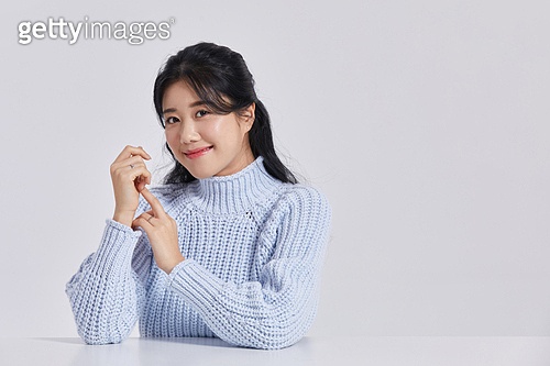 여성, 20대 (청년), 미녀, 웃음 (얼굴표정), 청년여자 (성인여자), 반지, 커플링 (반지) 이미지 (jv12643172 ...