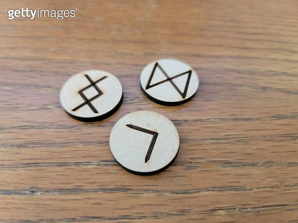 ancient Germanic and Scandinavian Elder Futhark runes (1348813949) - 게티 ...